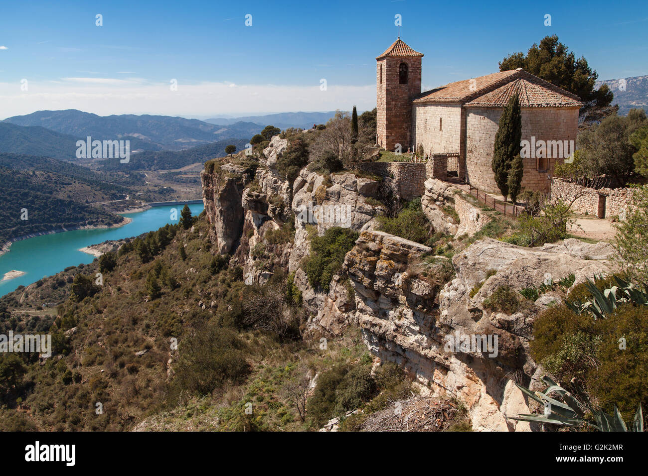 Lake and Church of Siurana, Tarragona, Catalonia, Spain Stock Photo - Alamy