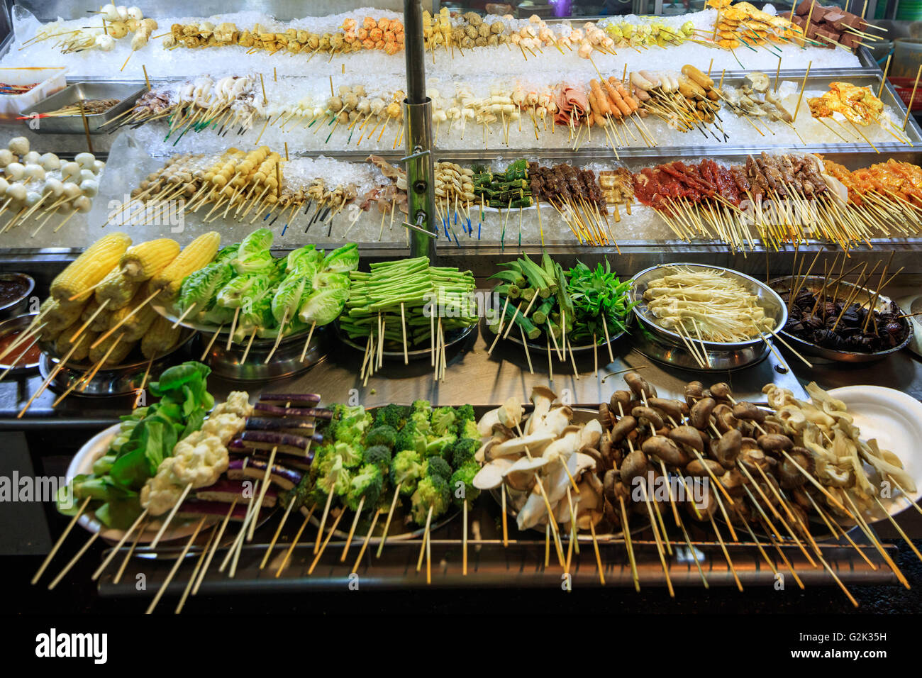 Asian street market china hi-res stock photography and images - Alamy
