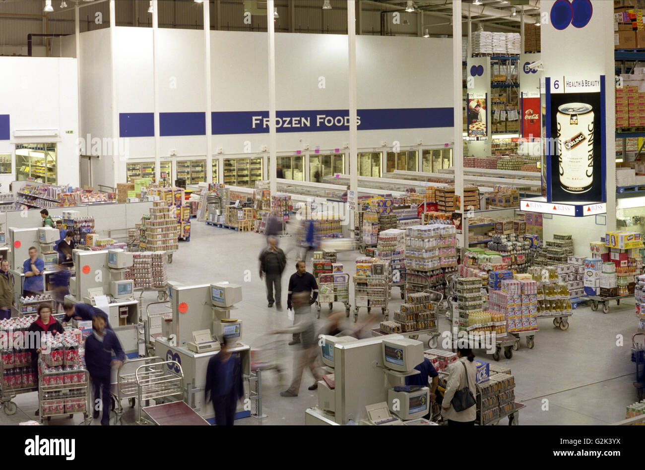 Interior of Cash and Carry Warehouse Stock Photo - Alamy