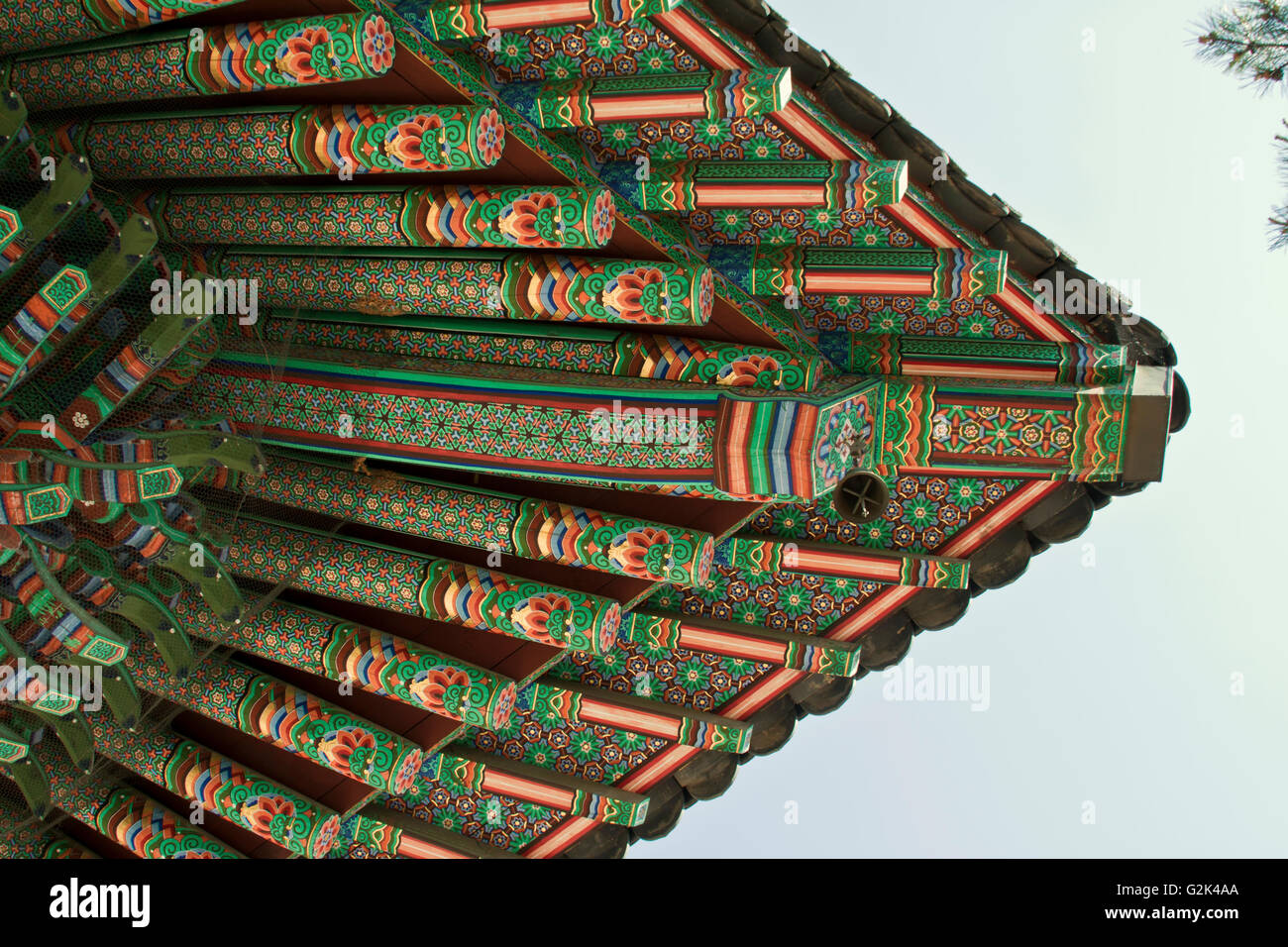 Seoul, Korean traditional architecture, sky, asian roof Stock Photo - Alamy