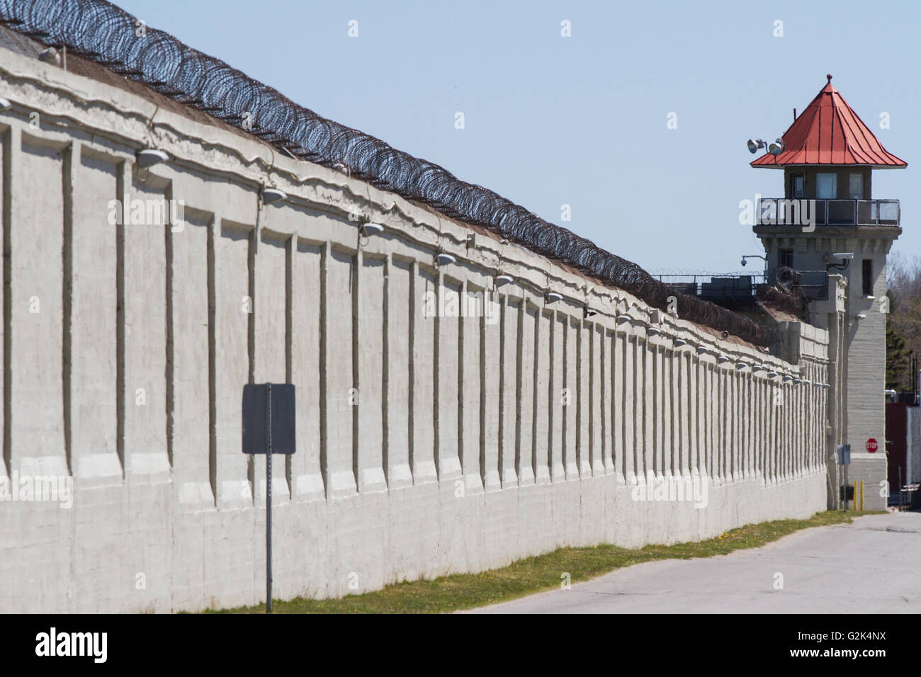 The wall surrounding the Collins Bay penitentiary in Kingston Ont., on ...