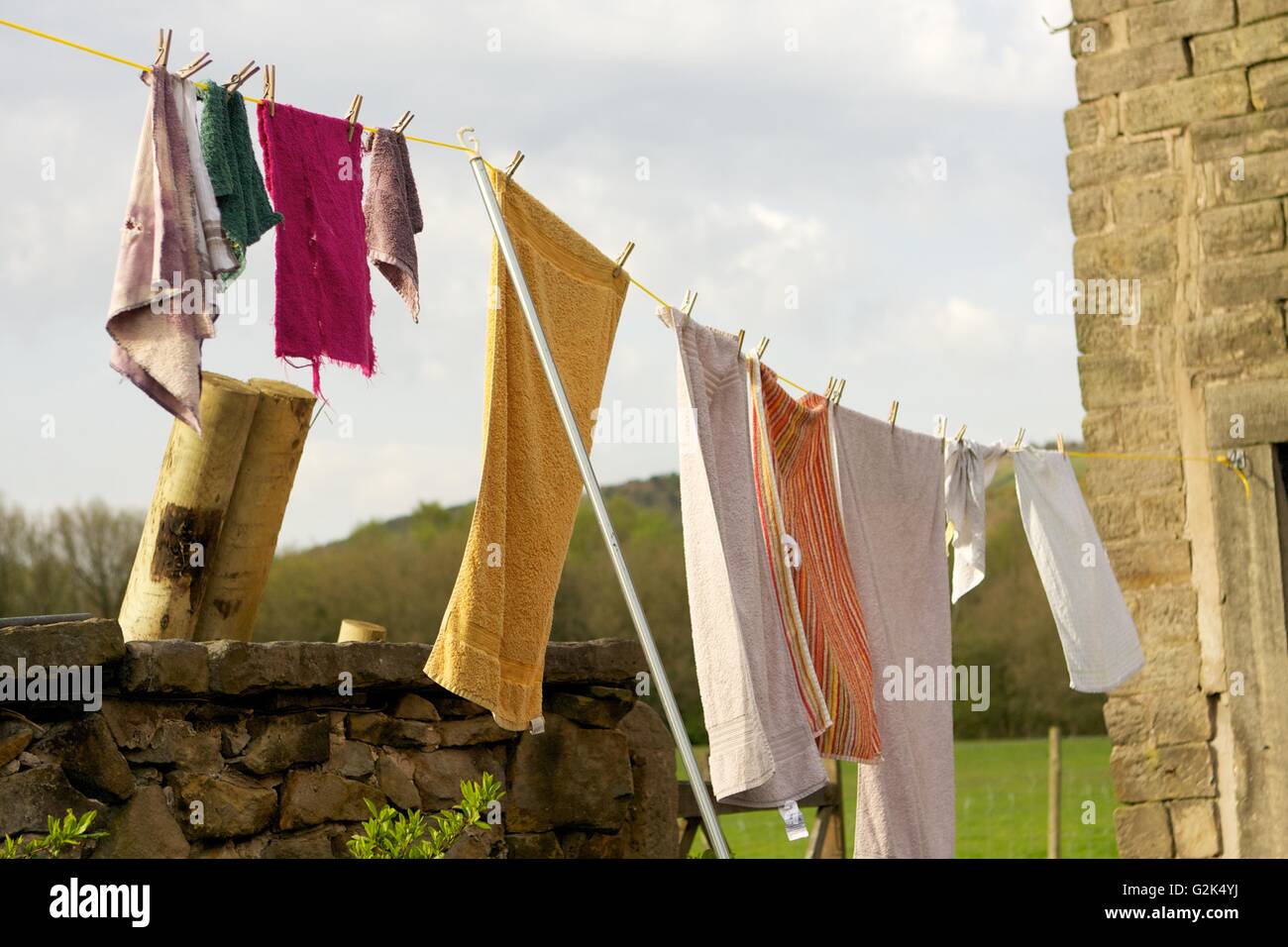 Drying towels outside wind sun dry hi-res stock photography and images ...