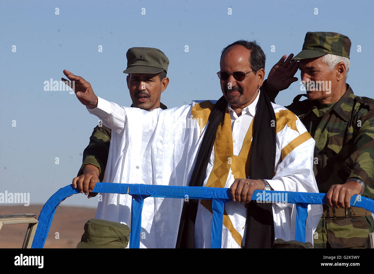 Sahra Occidenatl , FEV 27, 2007 Mohamed Ould Abdel Aziz ,secretary ...