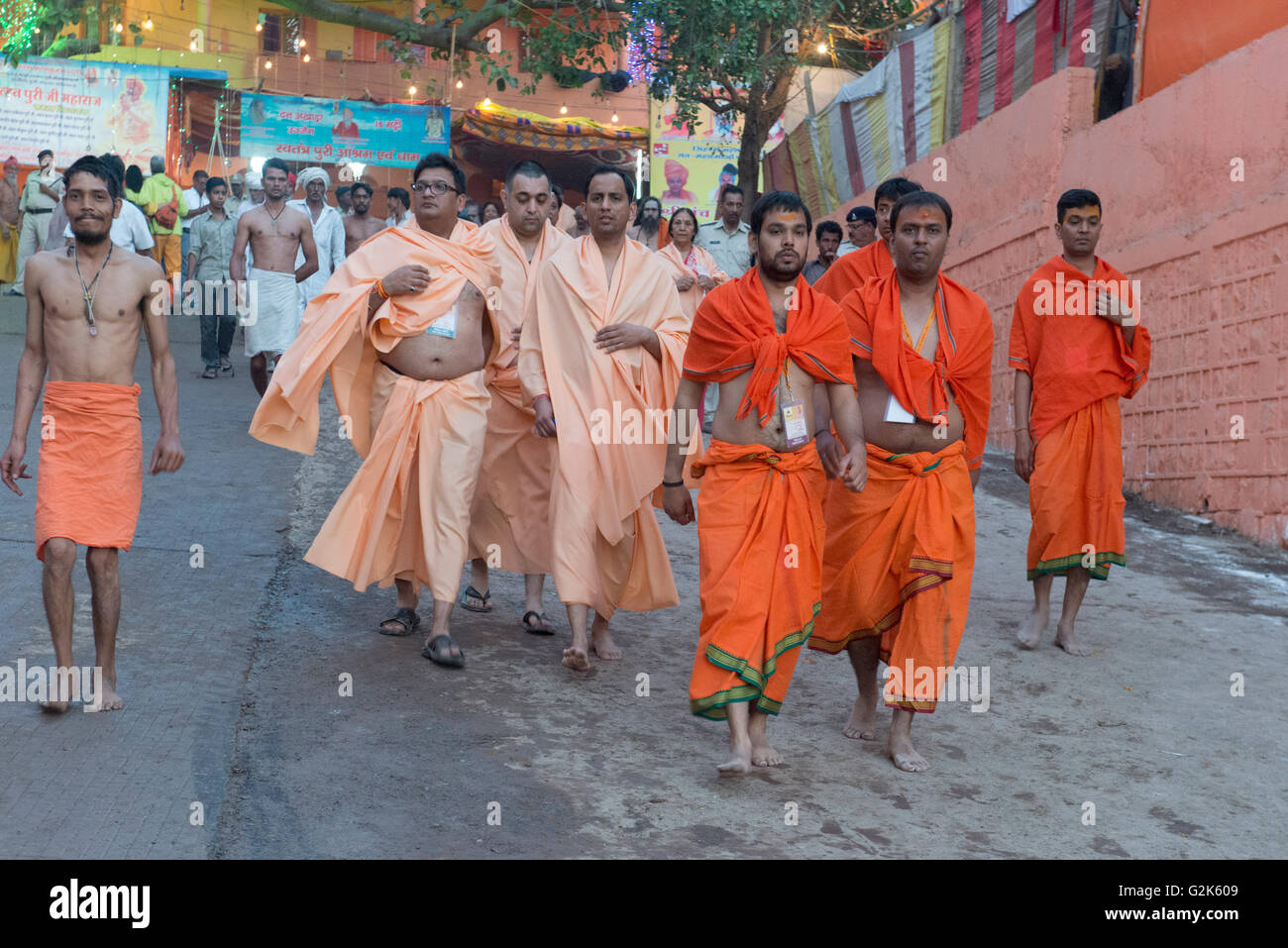Sadhu hindu holy man walking hi-res stock photography and images - Alamy