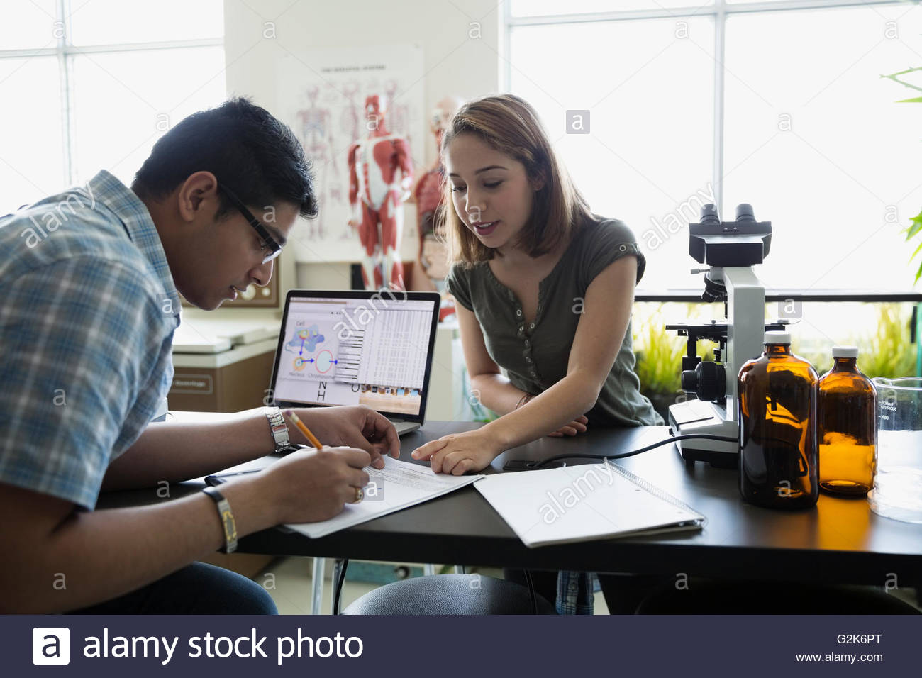 Scientific college hi-res stock photography and images - Alamy