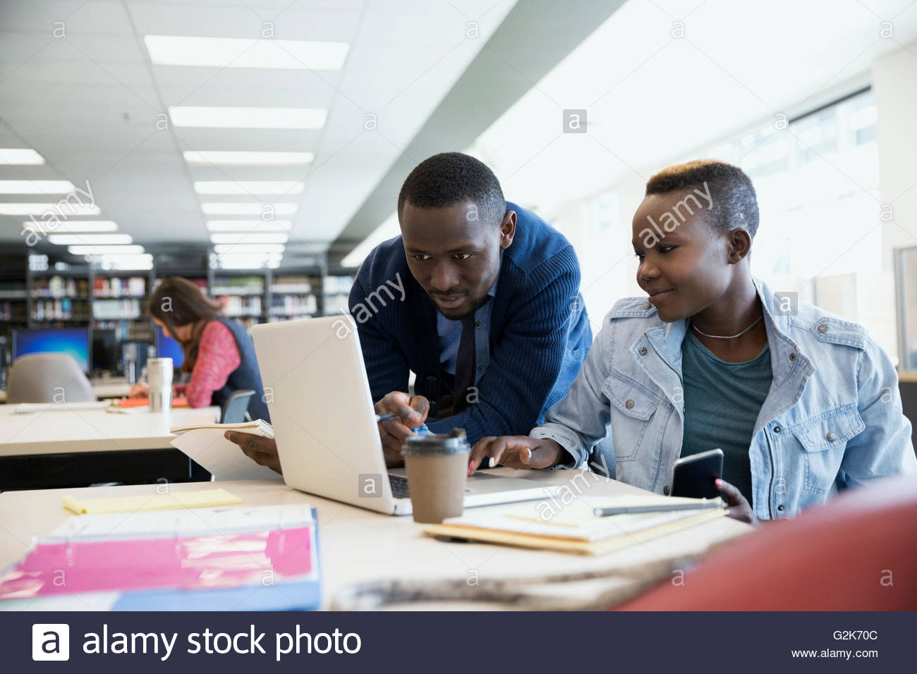 Students researching laptop hi-res stock photography and images - Alamy