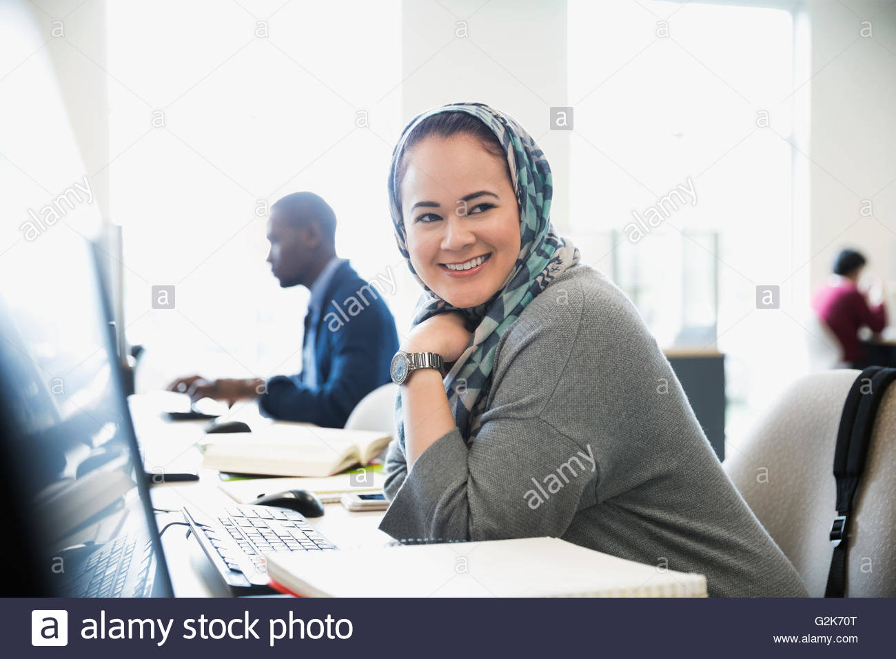 School student hijab hi-res stock photography and images - Alamy