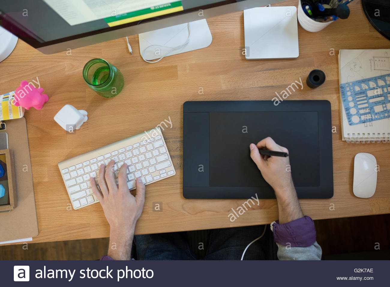 Overhead monitor hi-res stock photography and images - Alamy