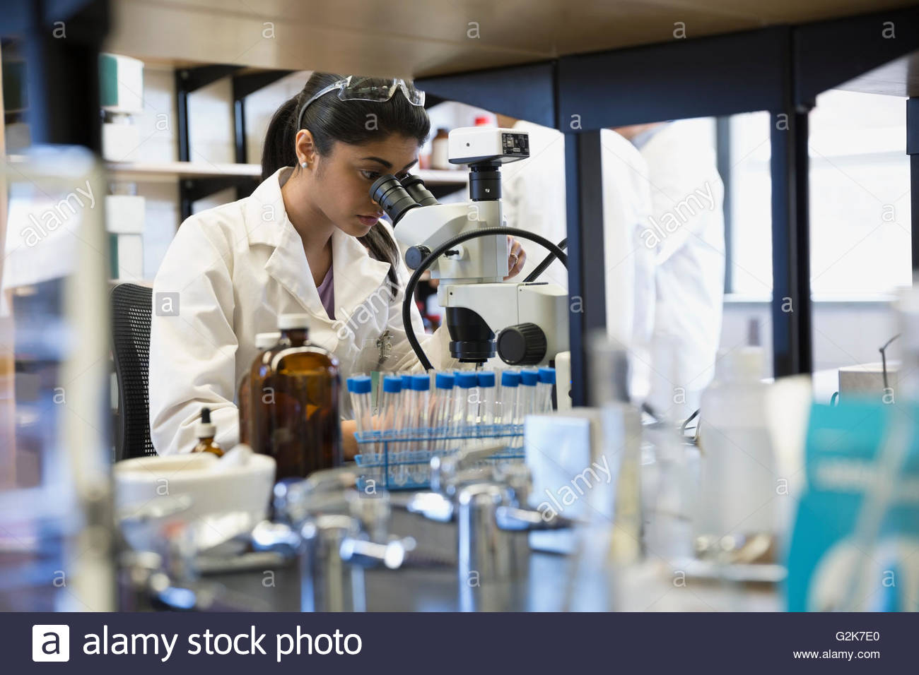 Indian with microscope hi-res stock photography and images - Alamy