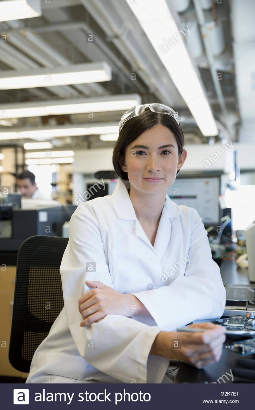 Engineer college hi-res stock photography and images - Alamy