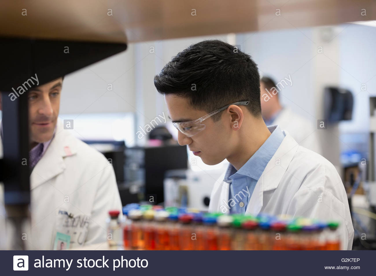 Scientists working in laboratory Stock Photo - Alamy