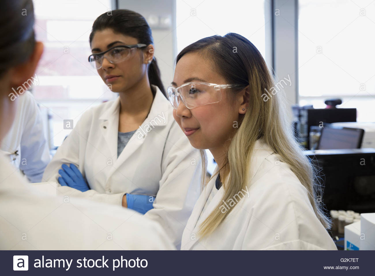 Scientists image hi-res stock photography and images - Alamy