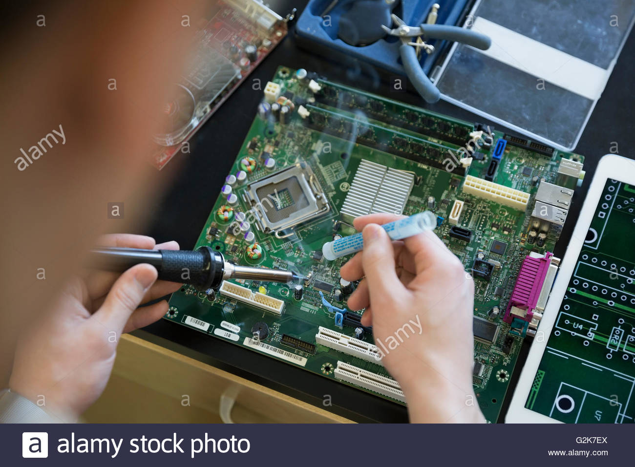 Electrical engineer student hi-res stock photography and images - Alamy