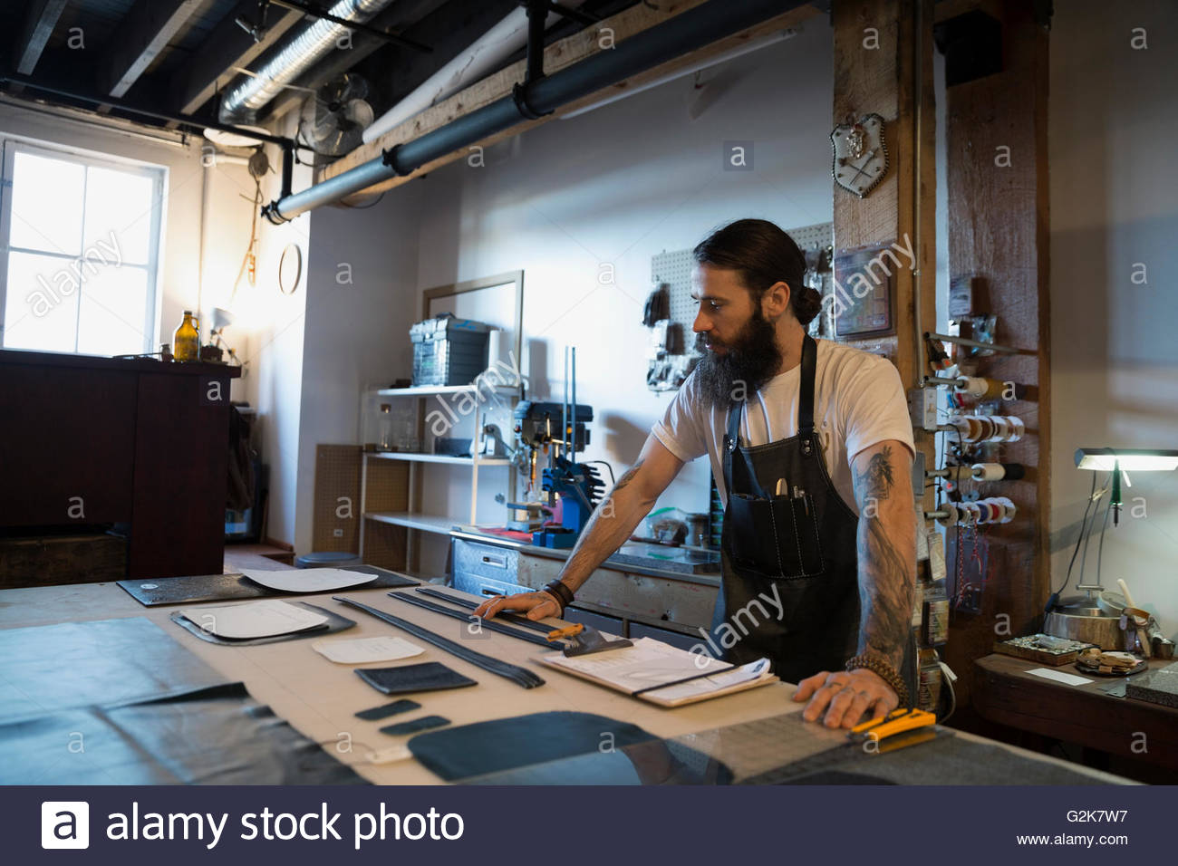 Project worker hi-res stock photography and images - Alamy
