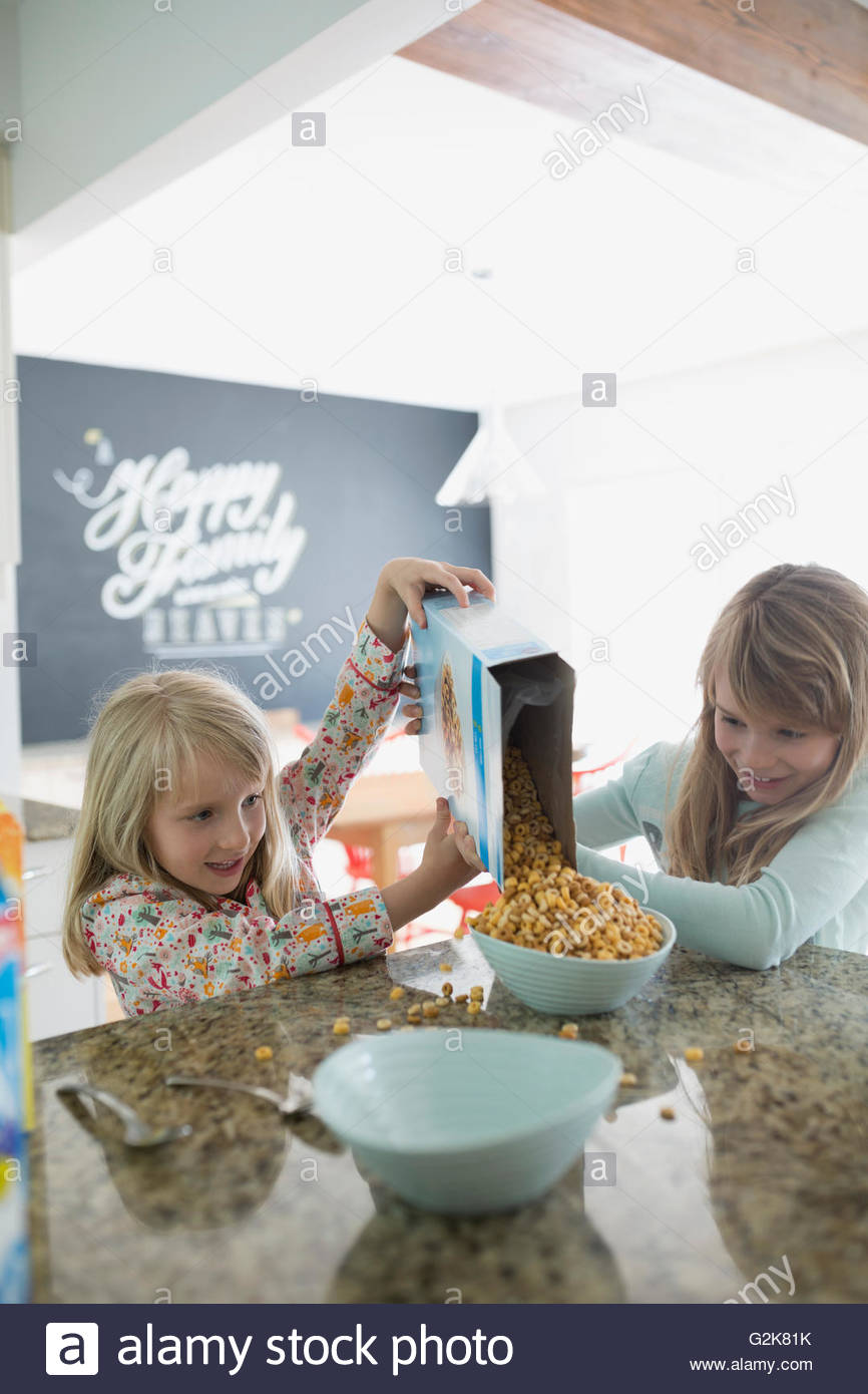 Pouring cereal box hi-res stock photography and images - Alamy