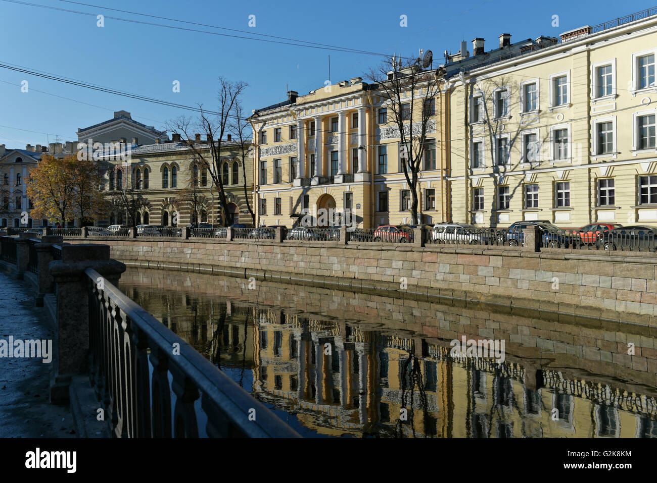 Embankment of Griboedov canal in St. Petersburg, Russia Stock Photo - Alamy
