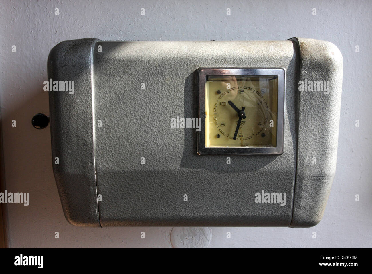 Time clock at the gatehouse measurement system working time of ...