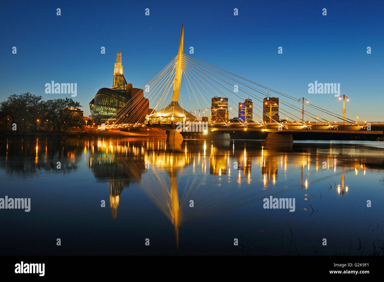 Winnipeg skyline hi-res stock photography and images - Alamy