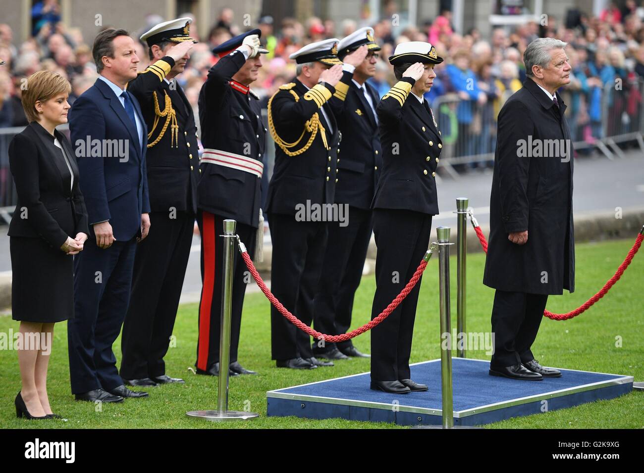First Minister Nicola Sturgeon (left), Prime Minister David Cameron ...