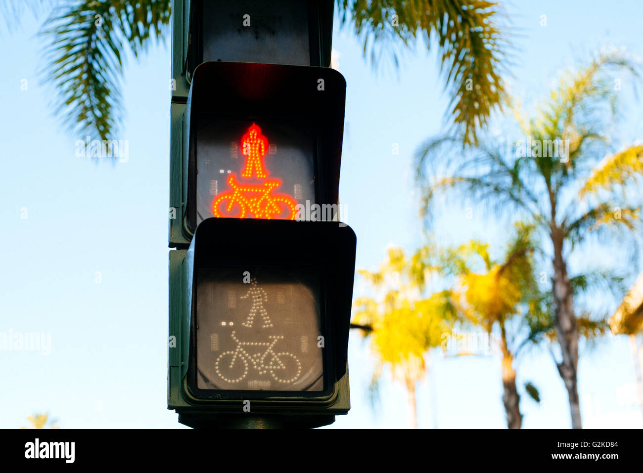 Red Man Traffic Light High Resolution Stock Photography and Images - Alamy