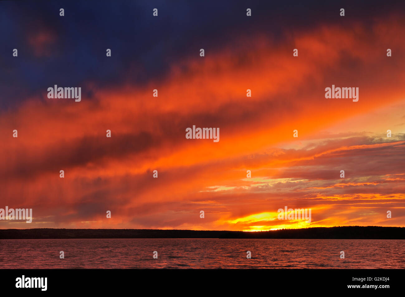 Waskesiu lake hi-res stock photography and images - Alamy