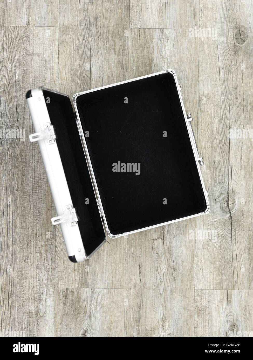 A studio photo of an old leather briefcase Stock Photo - Alamy