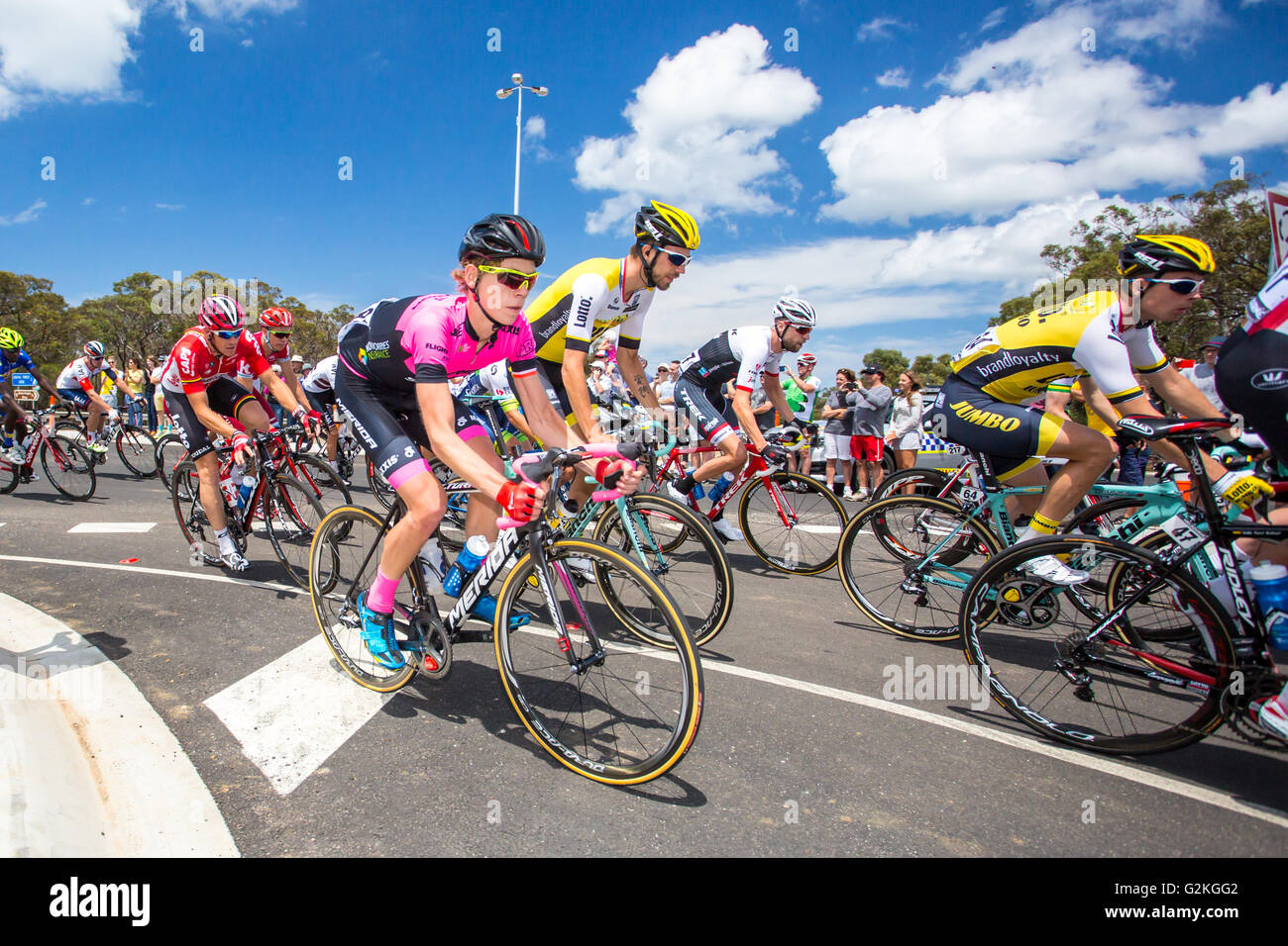 GEELONG, AUSTRALIA - JANUARY 31: Riders enter Forest Rd midway thru the ...