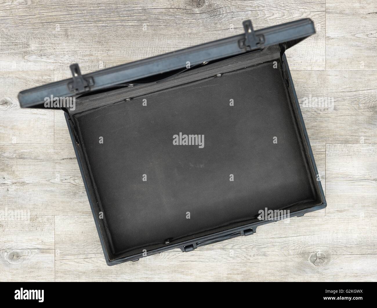 A studio photo of an old leather briefcase Stock Photo - Alamy