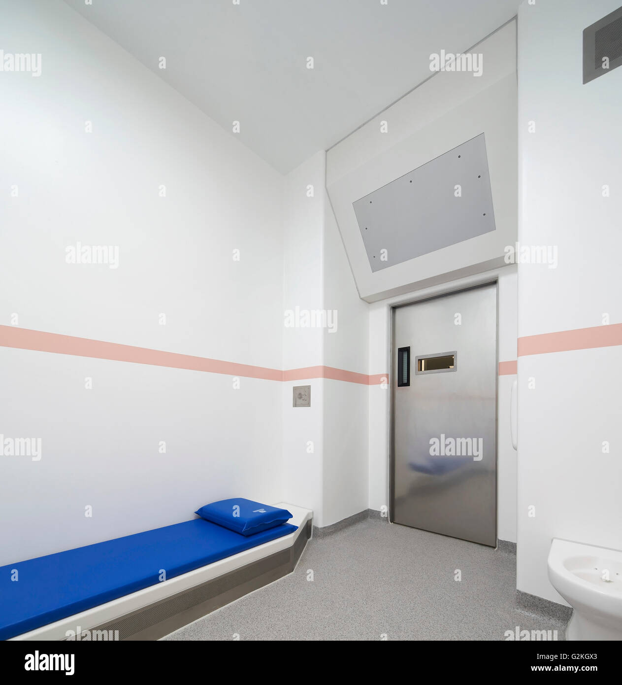 Police cell door hi-res stock photography and images - Alamy