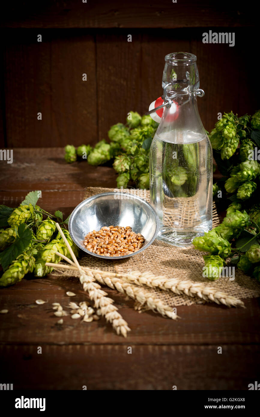 Barley malt hi-res stock photography and images - Alamy