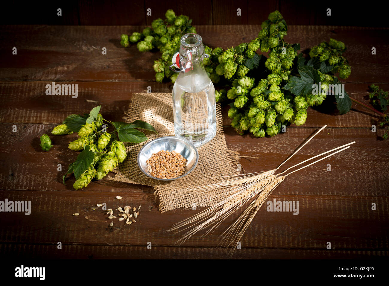 Barley malt hi-res stock photography and images - Alamy