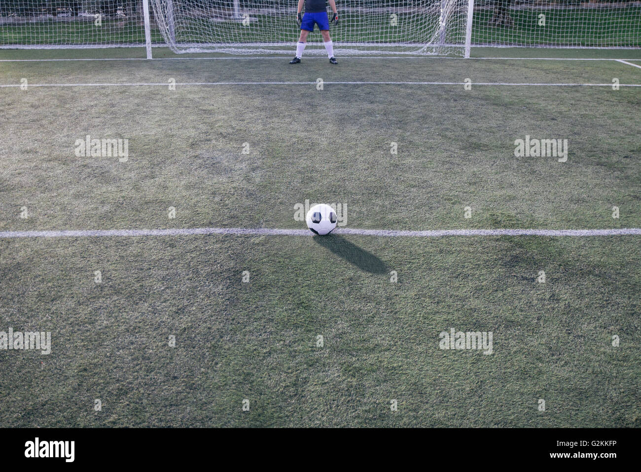 Goalkeeper in front goal hi-res stock photography and images - Alamy