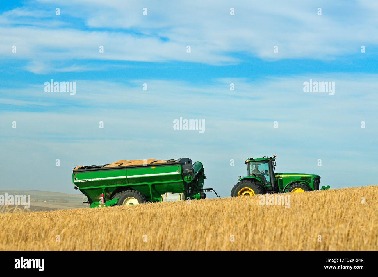 Grain cart hi-res stock photography and images - Alamy