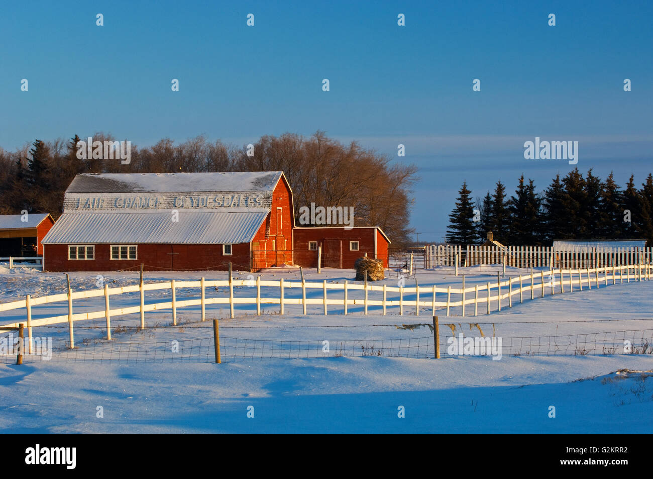 Canada Prairie Barn Winter Stock Photos & Canada Prairie Barn Winter ...
