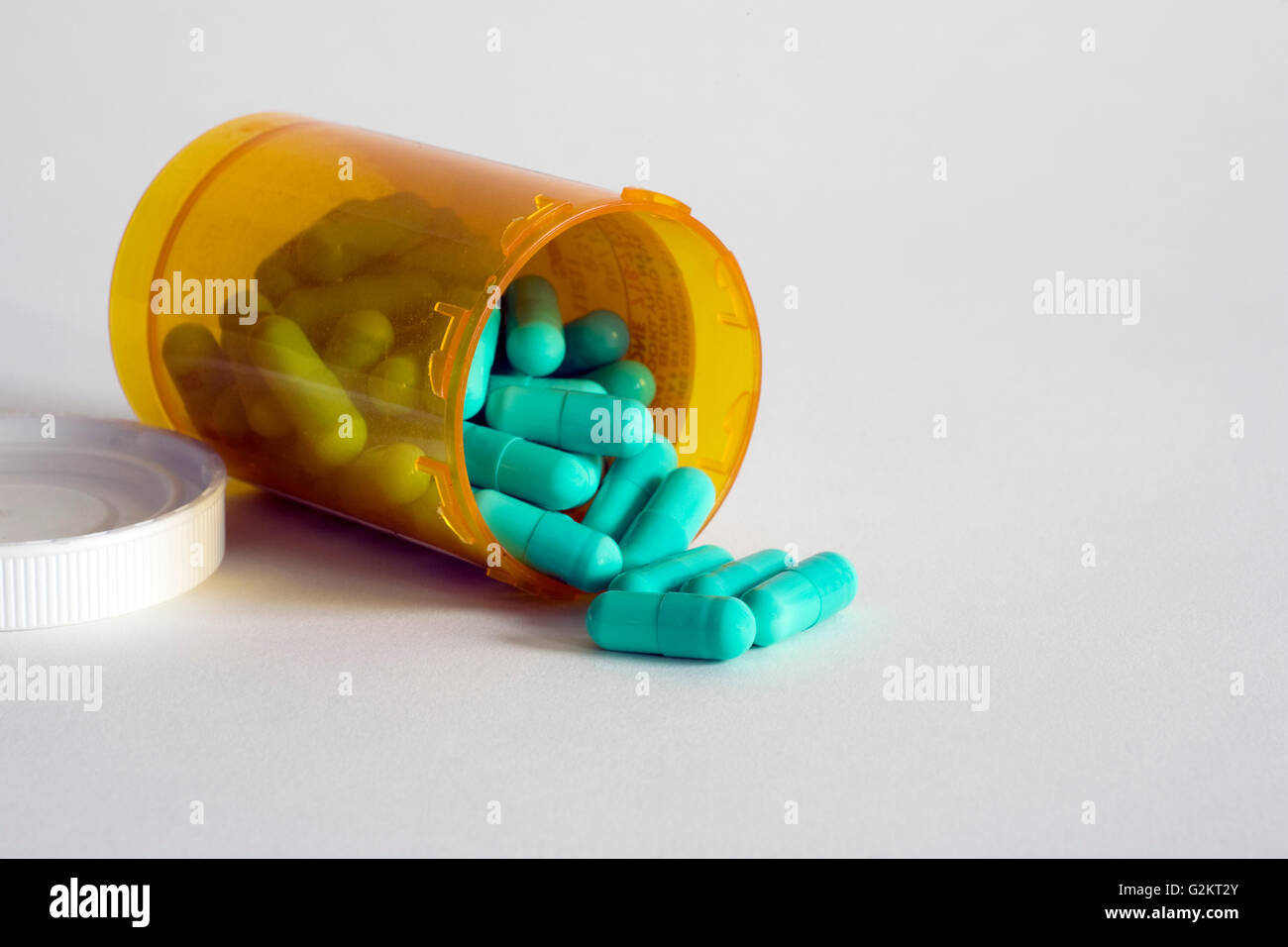 Capsules spilling hi-res stock photography and images - Alamy