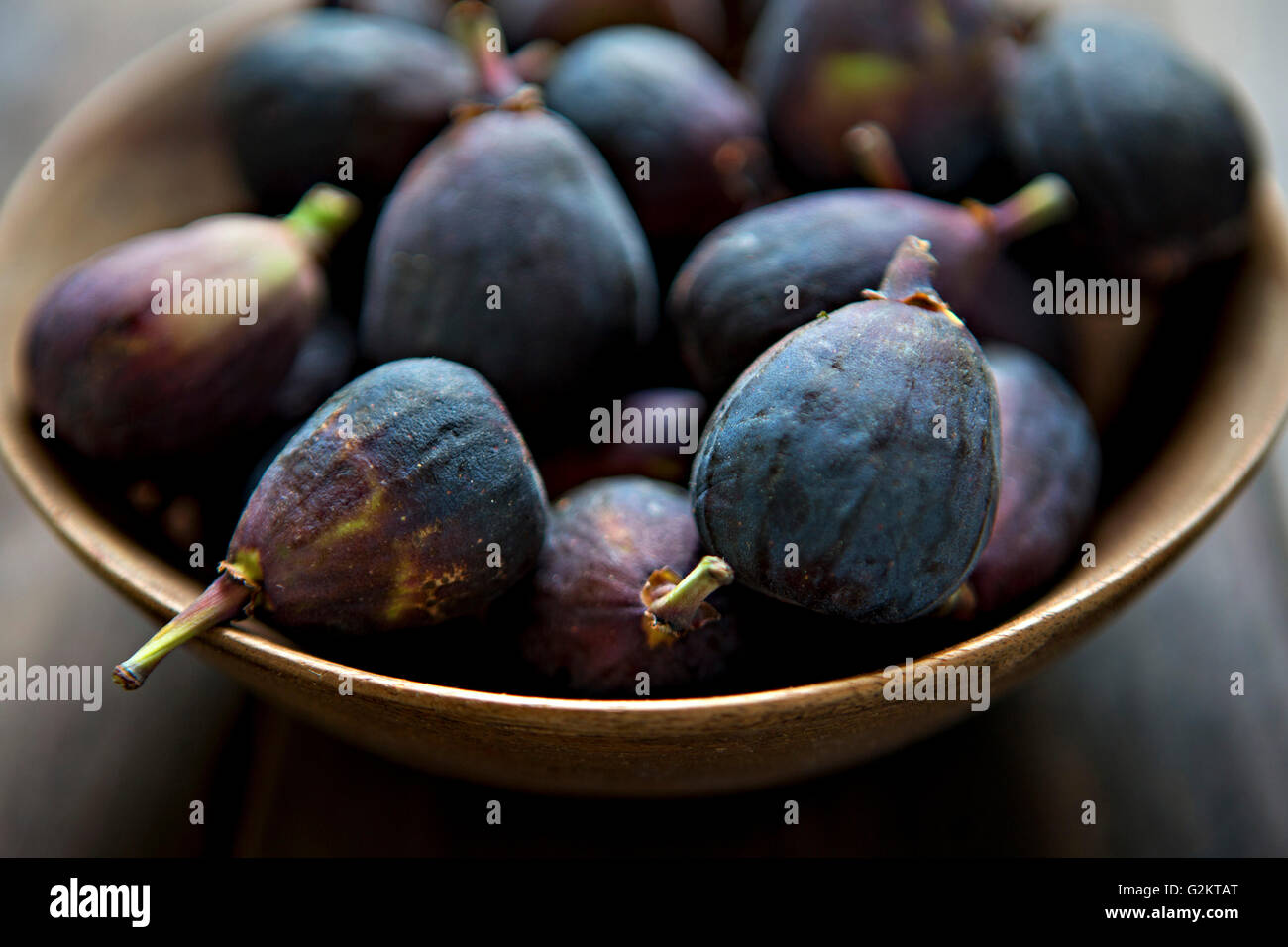 Figs in Bowl Stock Photo - Alamy