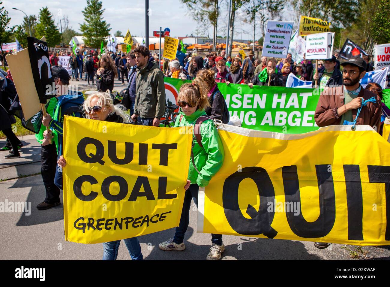 Anti coal hi-res stock photography and images - Alamy