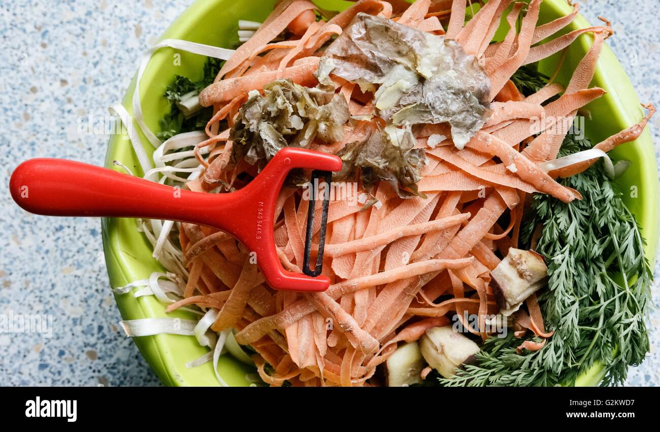 Biowaste in a kitchen | usage worldwide Stock Photo - Alamy