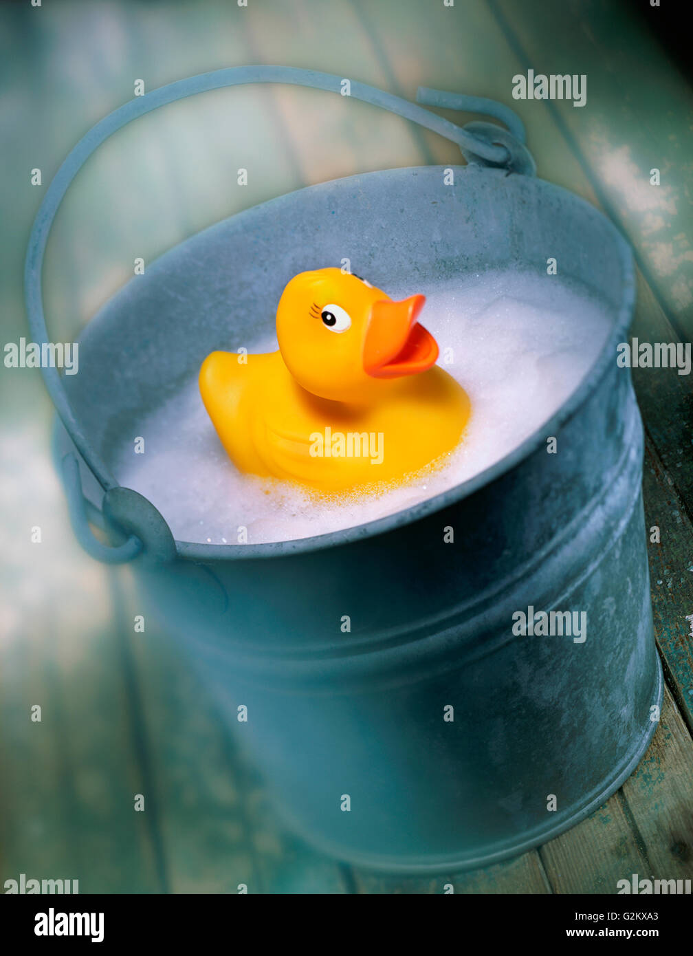 Soapy rubber duck hi-res stock photography and images - Alamy
