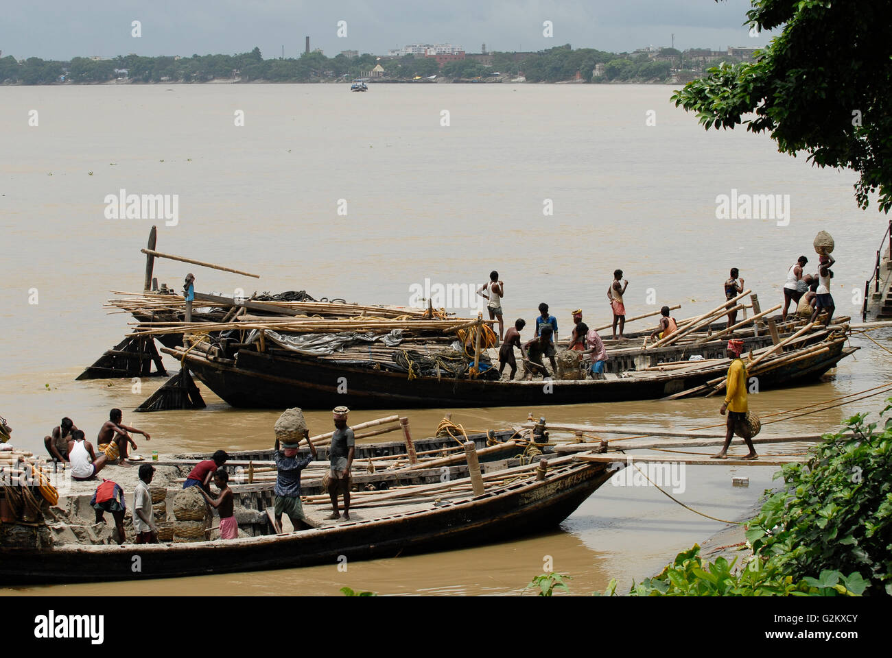 Hugli river kolkata hi-res stock photography and images - Alamy