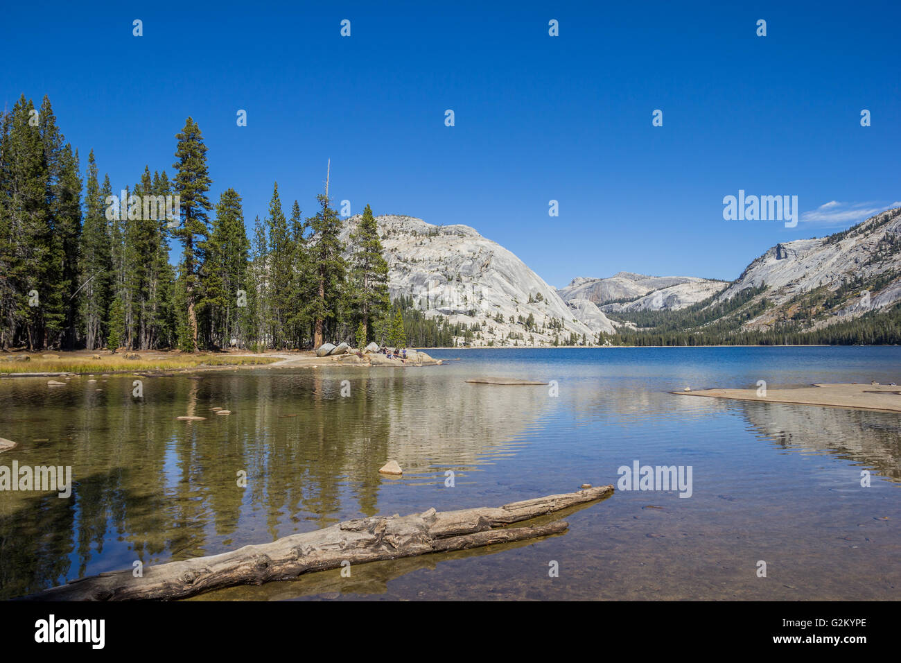 Usa california mountain lake hi-res stock photography and images - Alamy