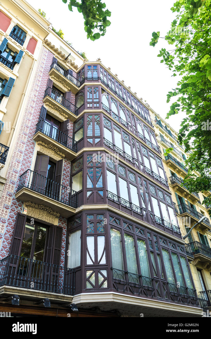 Facade of residential building of Modernism style in Barcelona ...