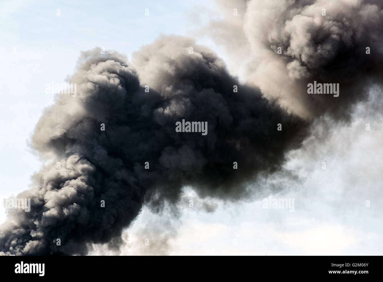 Smoke wildfire hi-res stock photography and images - Alamy