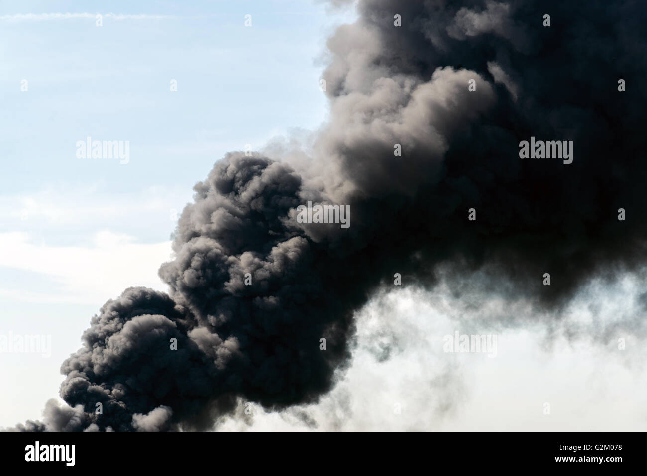 Smoke wildfire hi-res stock photography and images - Alamy