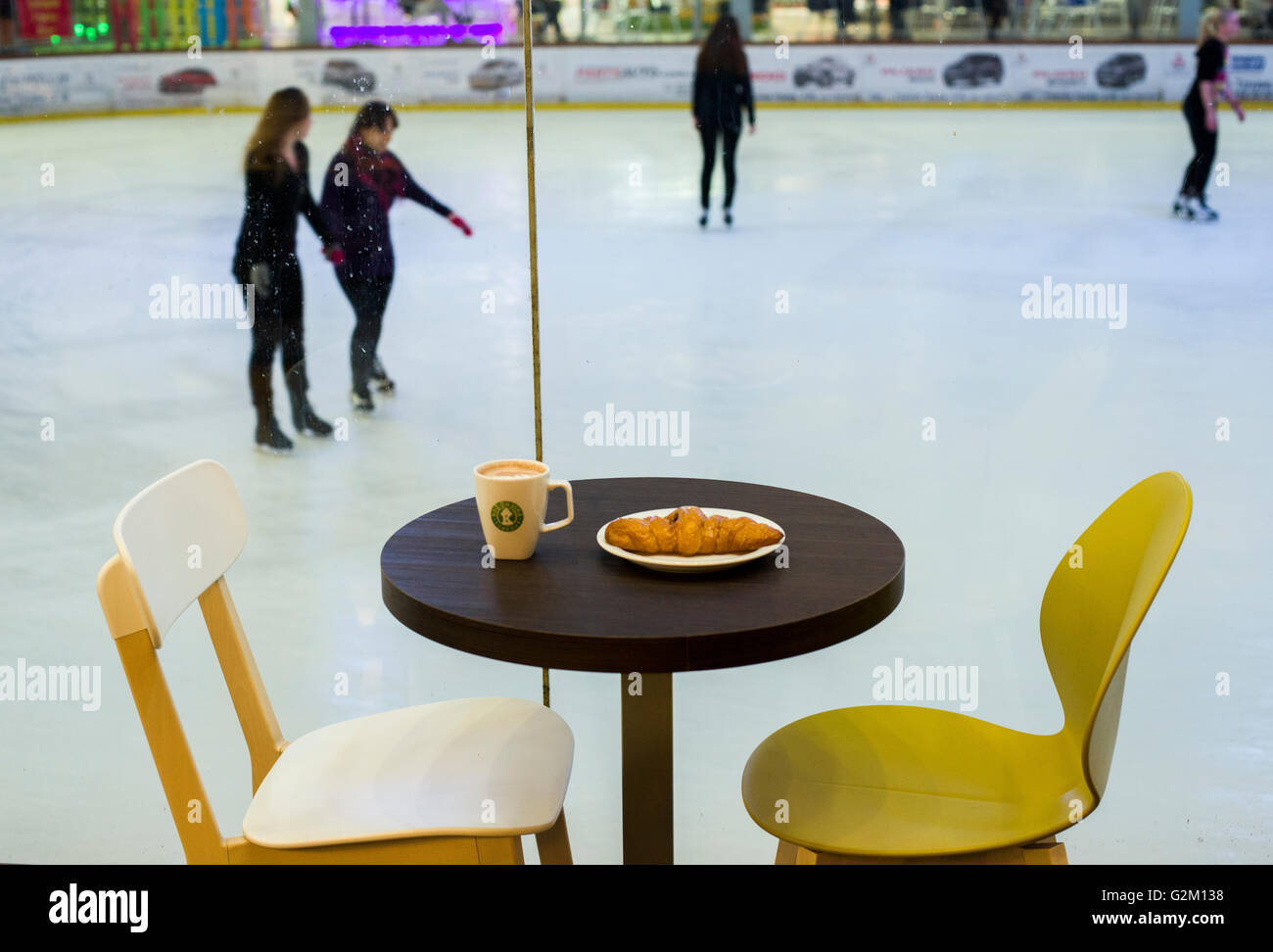 Cafe near skateboard Stock Photo - Alamy