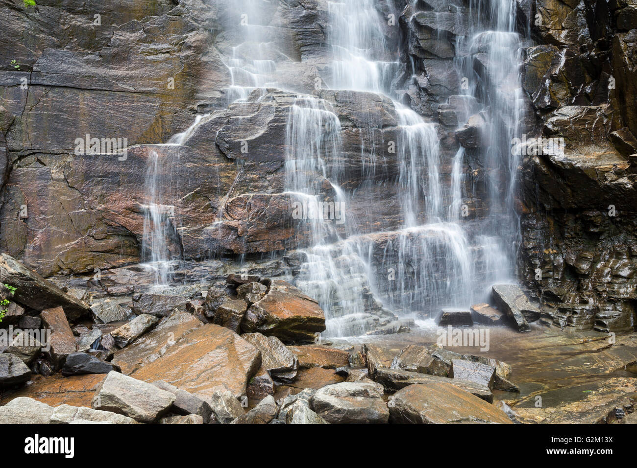 Rock water north carolina not smoky hi-res stock photography and images ...