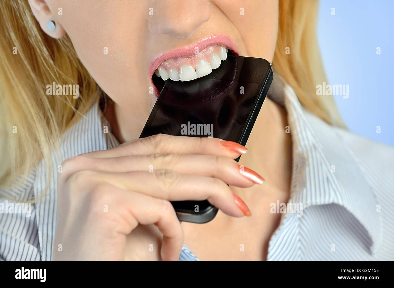 Businesswoman yell phone hi-res stock photography and images - Alamy