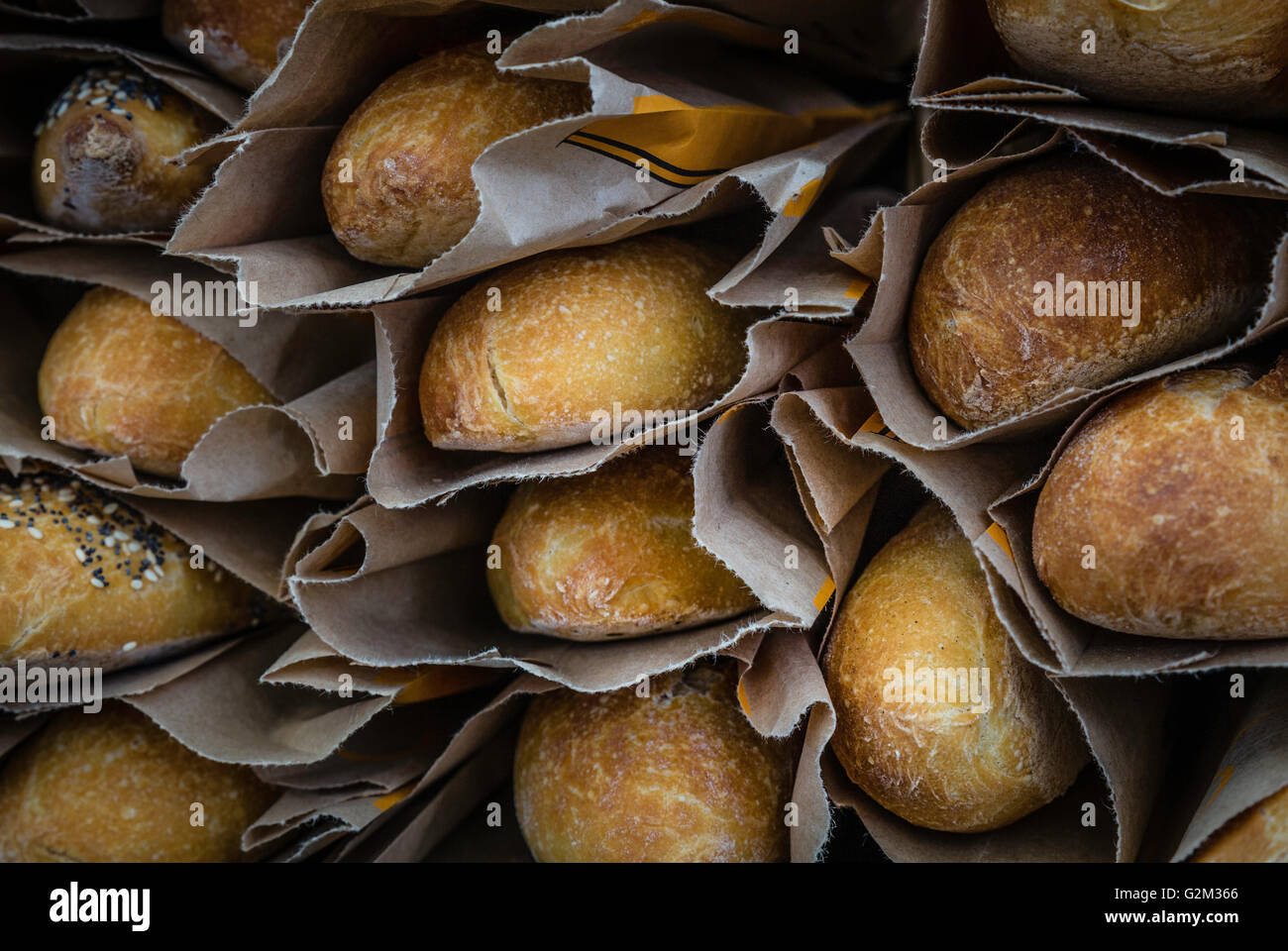 Fresh baked bread baguettes at the Farmers Market Stock Photo - Alamy