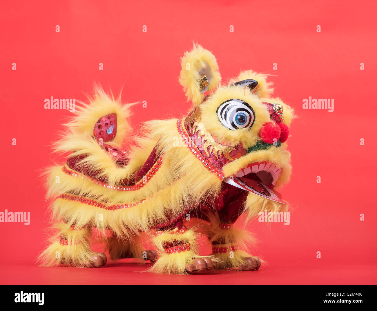 Dancing lion hi-res stock photography and images - Alamy