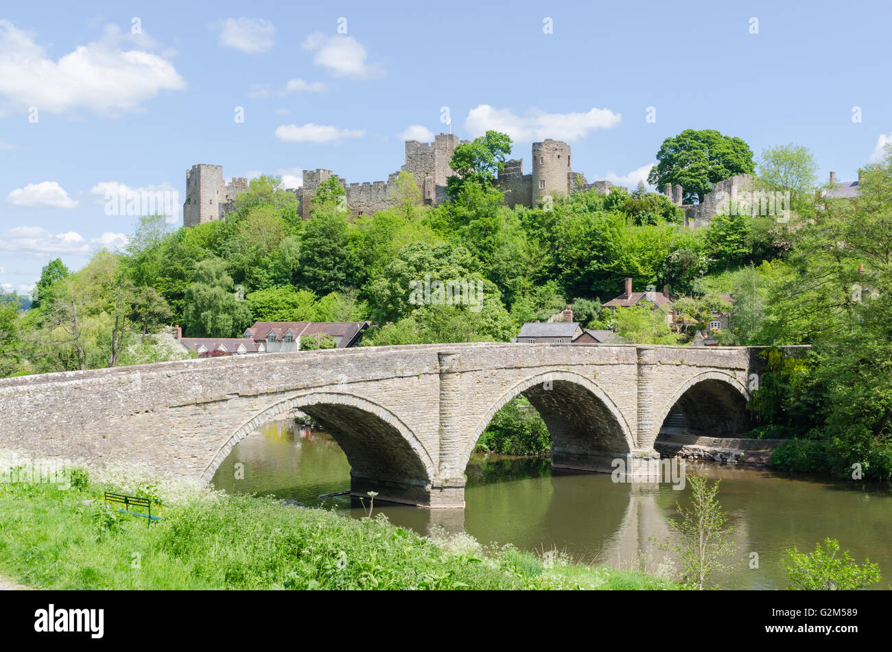 Dinham bridge and ludlow castle hi-res stock photography and images - Alamy